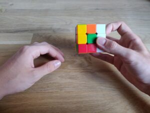 Easy Rubik’s Cube magic trick explained (illustrated guide)