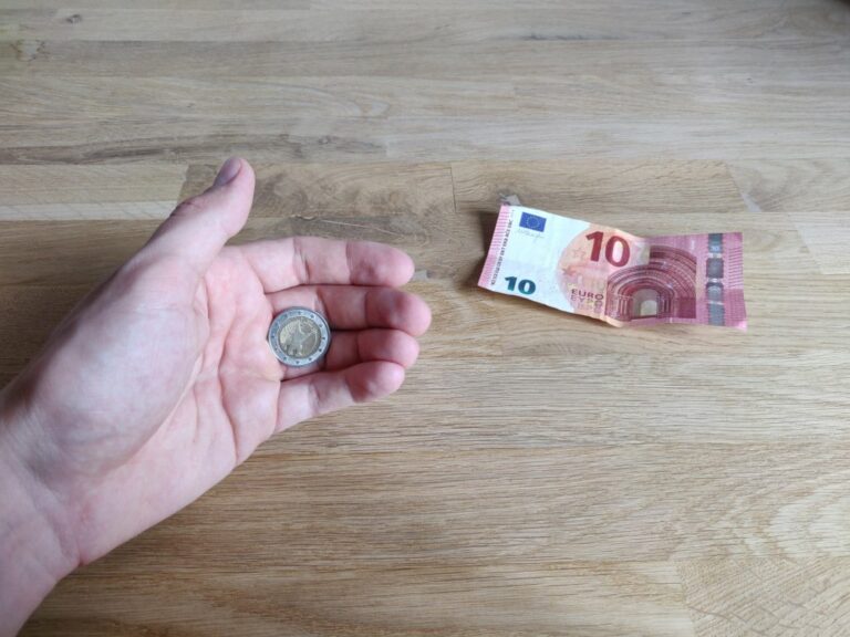 “Floating dollar bill” trick revealed: How to levitate money
